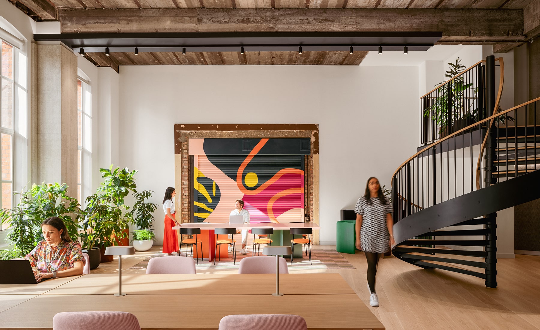 Edelman - BW - Workplace Experts